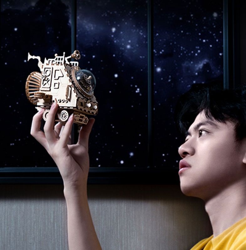 Set up & Wind up the Wooden Music Box to Wind down Yourself – GizModern
